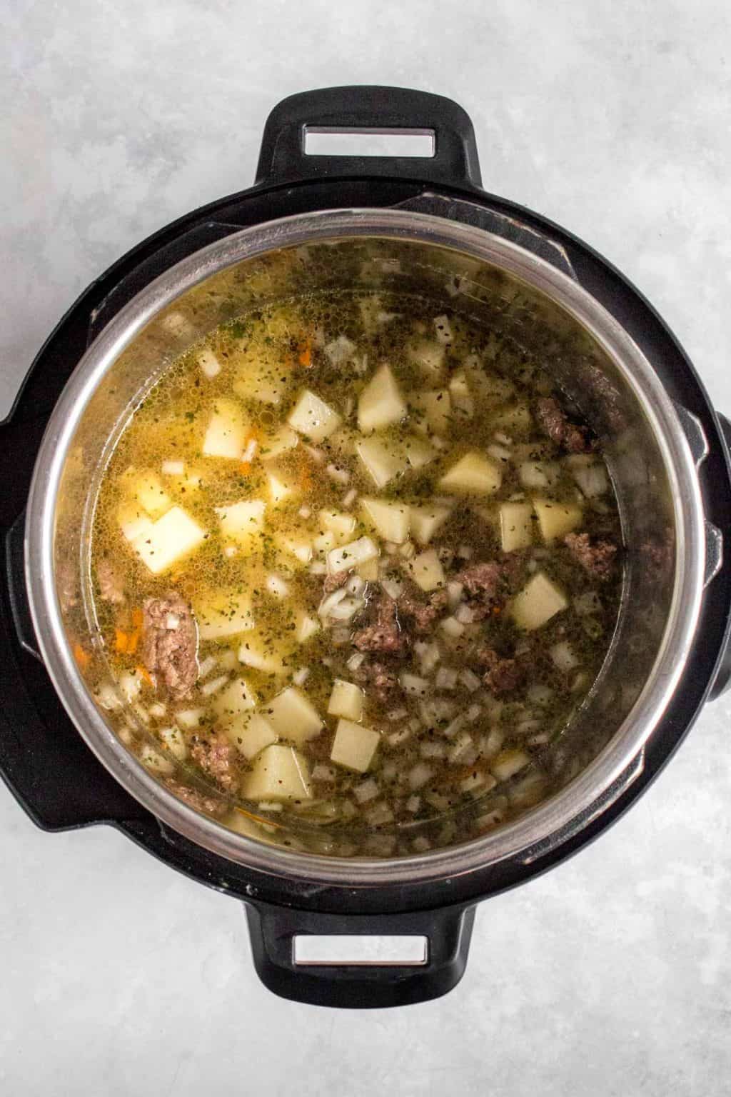 Instant Pot Cheeseburger Soup with Bacon - One Pot Only — easy recipes ...